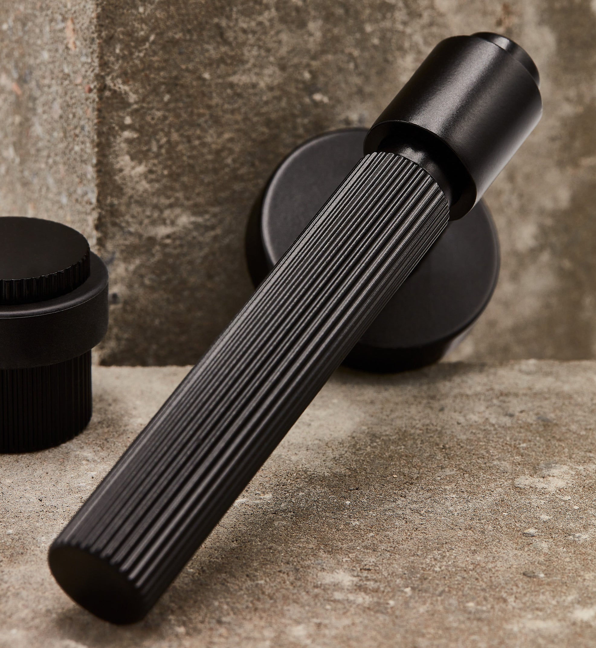 Scandi Handles - Handles, Knobs & Hardware for Timeless Interiors